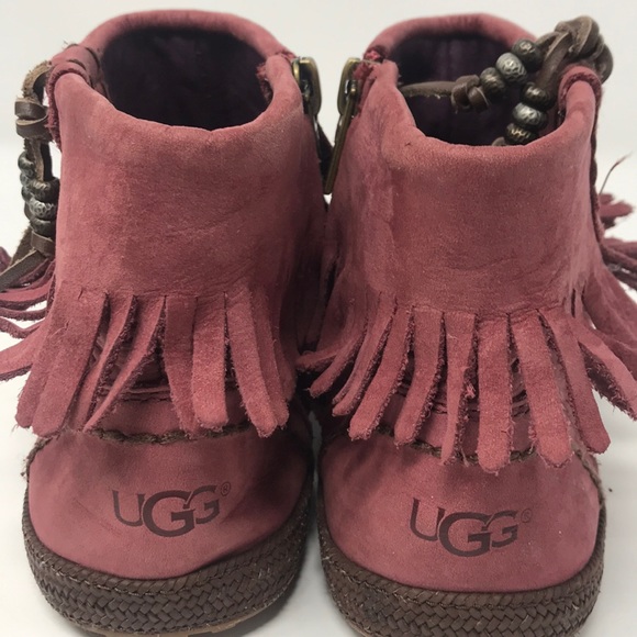 UGG | Shoes | Uggs Leather Moccasin Shoe Us 6eu 37 | Poshmark